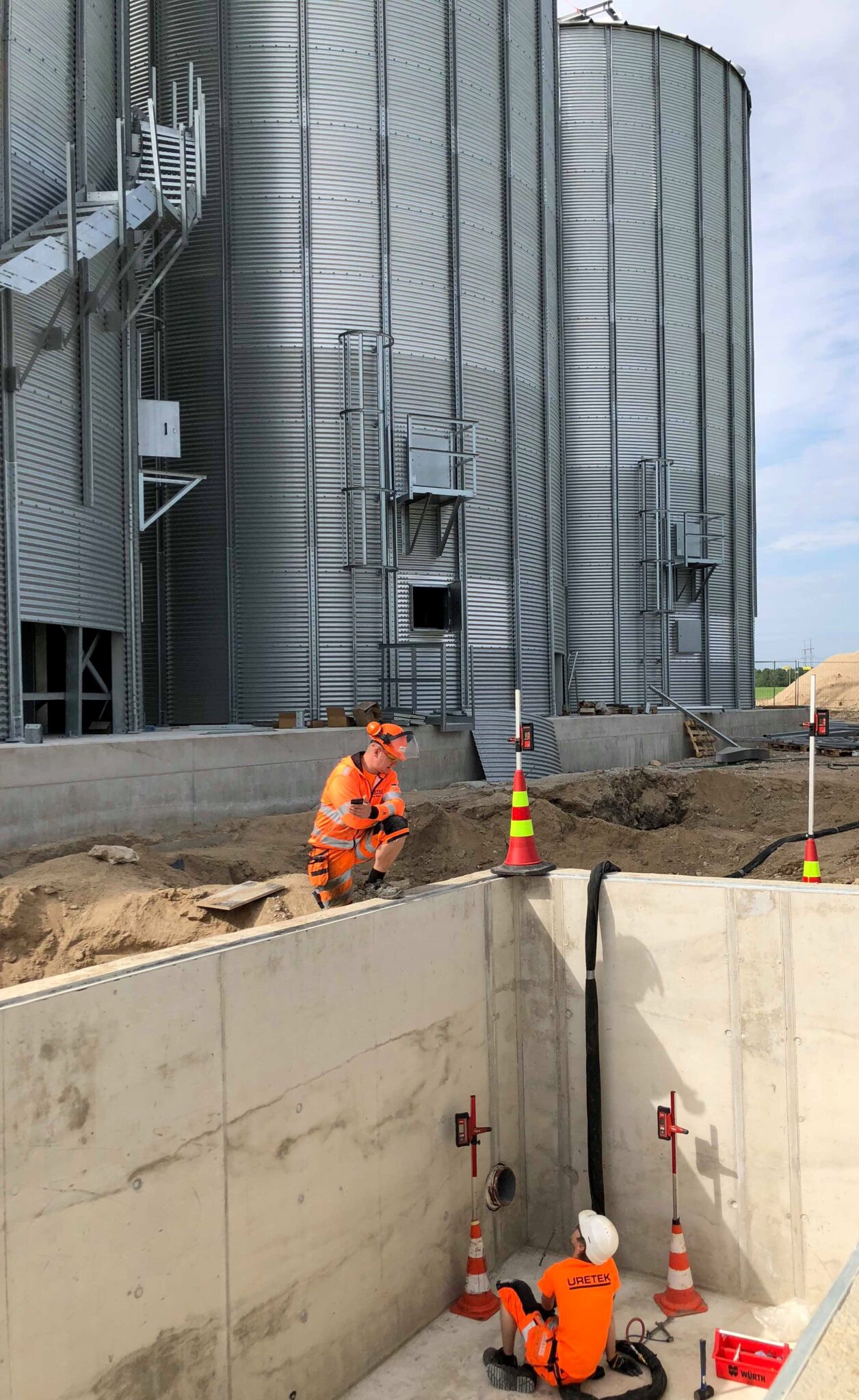 Comparison of concrete works and URETEK technology. Pros and cons | URETEK
